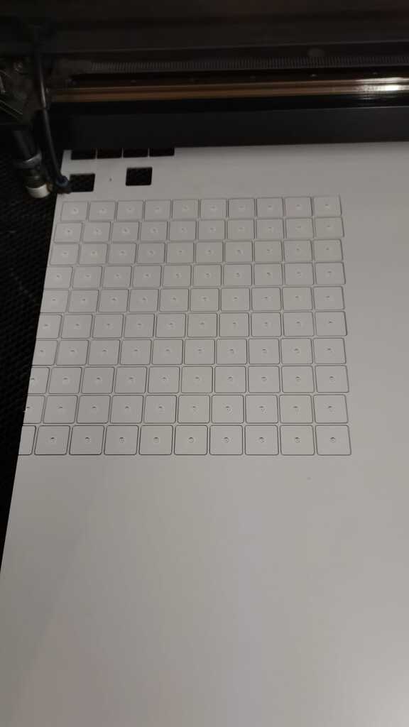 New ruida controller missaligned lines - LightBurn Bridge - LightBurn ...